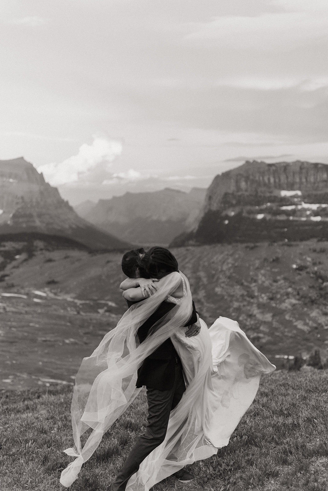 How to Enjoy Your Wedding Day Twice: Plan a Glacier National Park Wedding Adventure