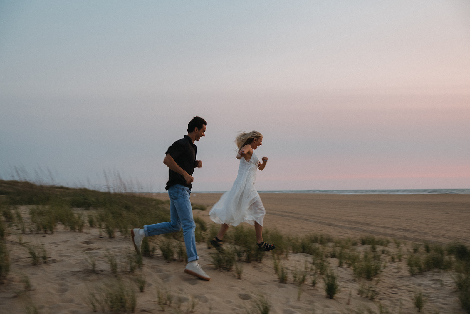Virginia Beach Sunrise Engagement Session: The Best Time of Day for an ...